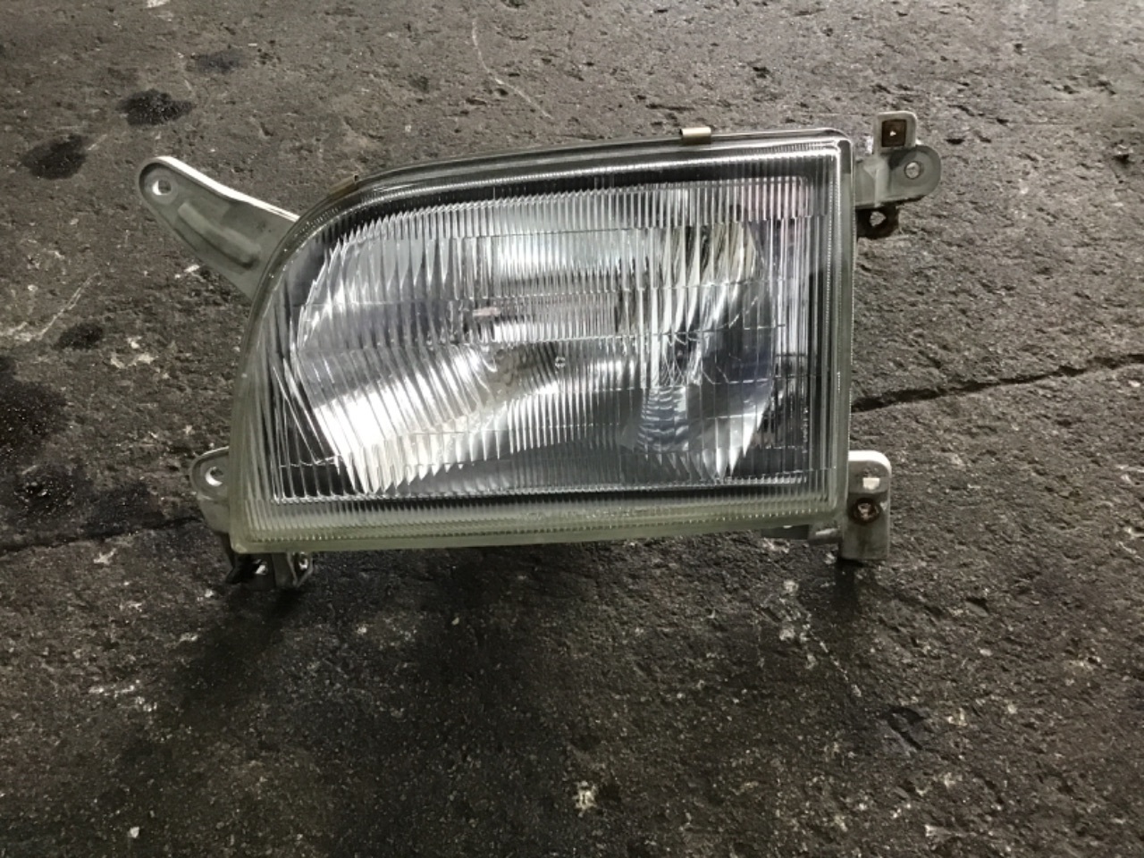 GAPRAS ヘッドランプAyLH - ハイエース - 商品詳細 - SP342905_1090